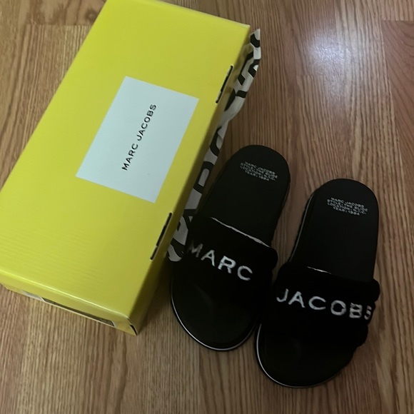 Marc Jacobs | Shoes | Marc Jacobs Fluffy Slides | Poshmark